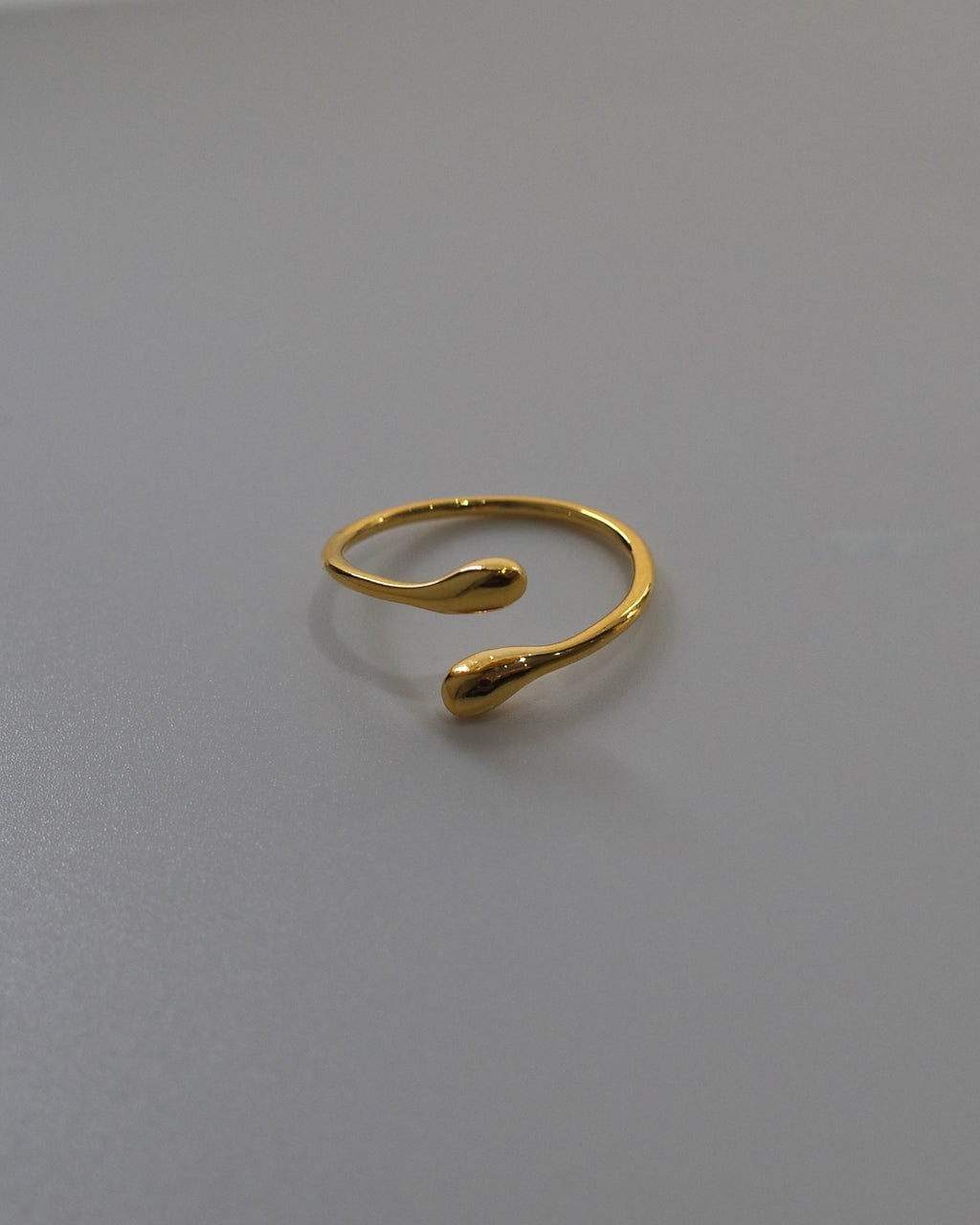 shiny hug ring – beller