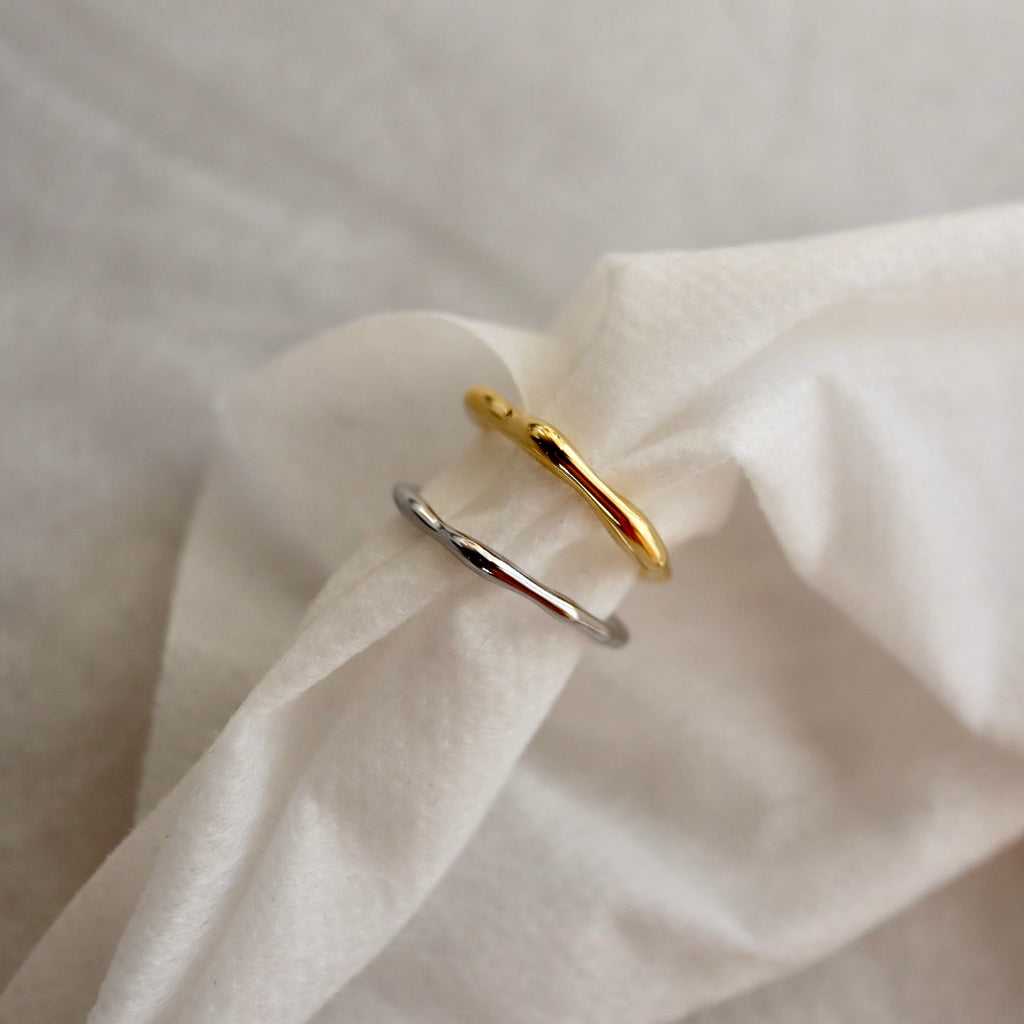 shiny thin wave ring - beller